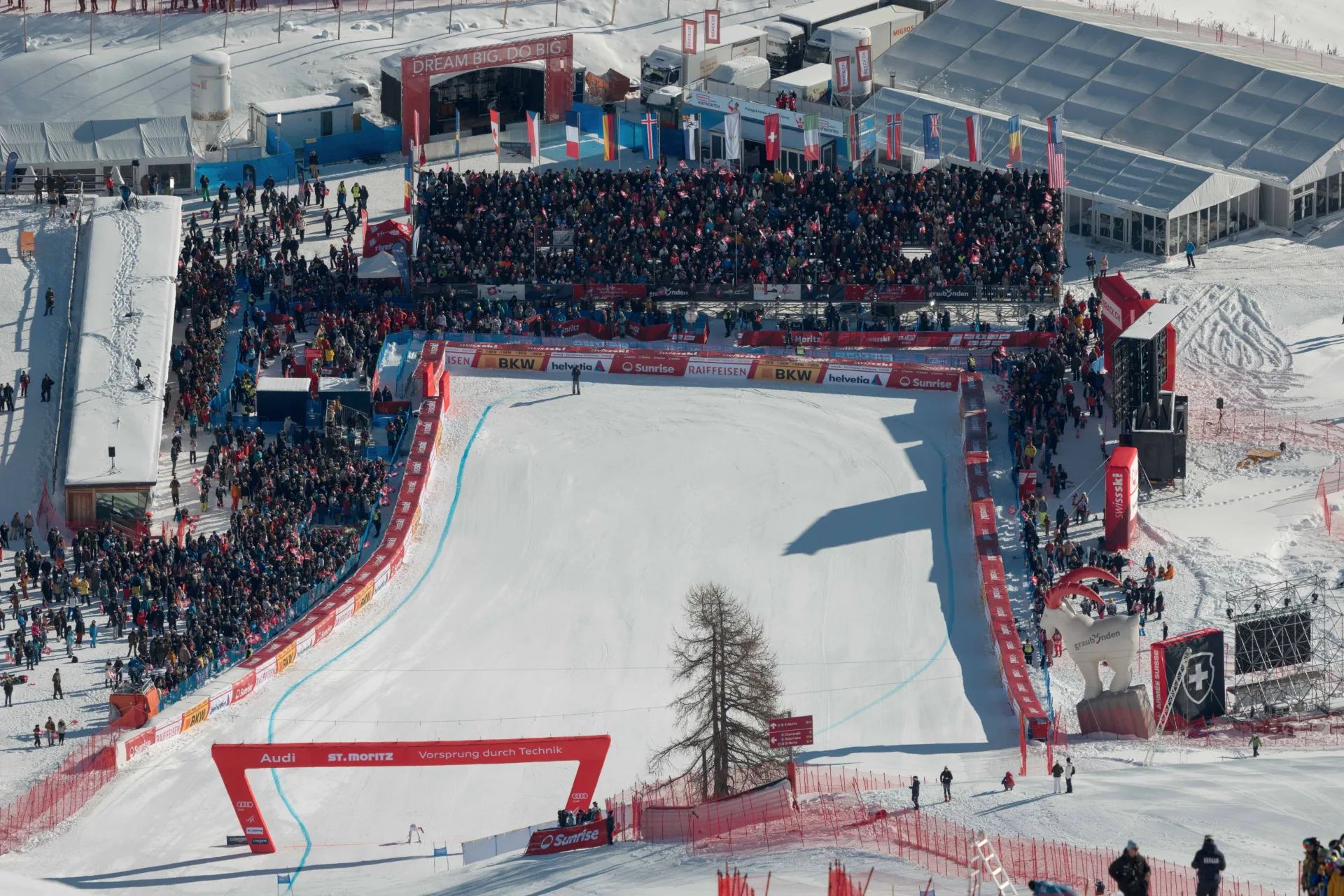 AUDI FIS Ski Weltcup, Damen - St.Moritz 2025 | Swiss Volunteers Plattform